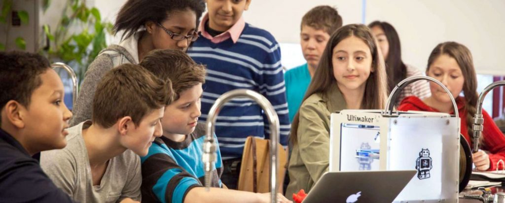 Best 3D Printers For Schools 2026 | Classroom, STEM & Education Picks